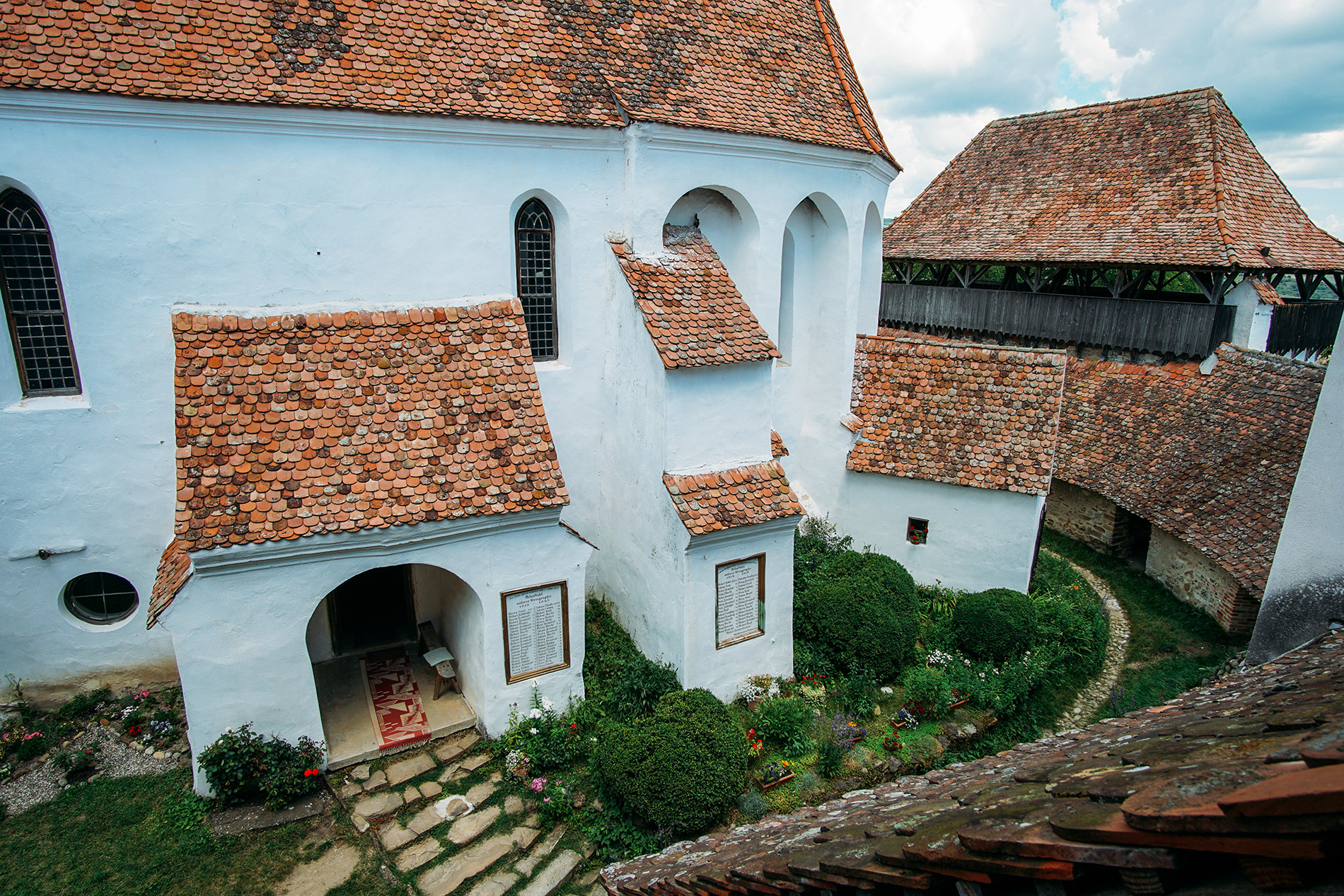 Călător în Transilvania: sate săsești, biserici fortificate și cetăți ...